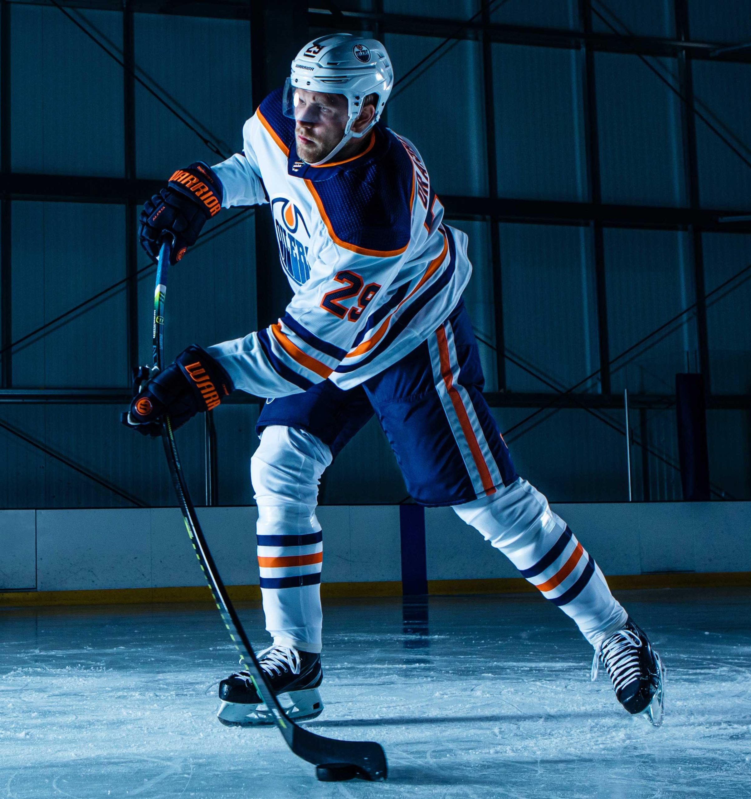 Hockey su Ghiaccio: Potenza e Velocità Sotto Zero